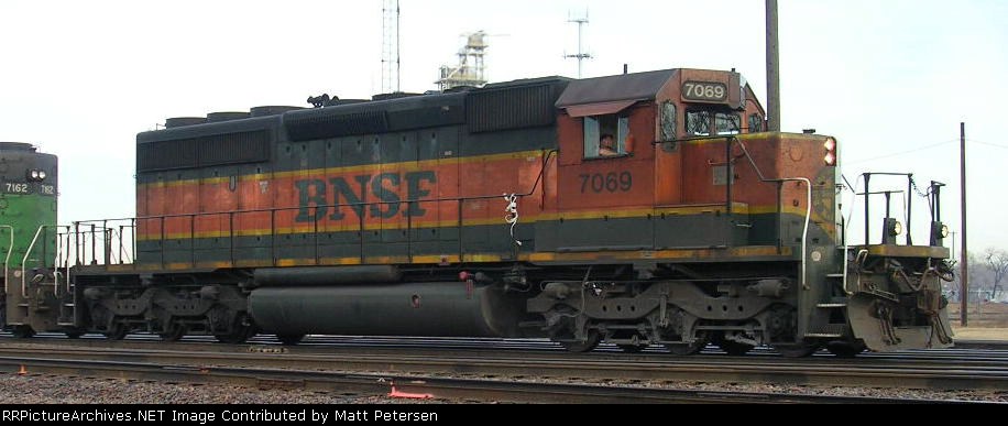 BNSF 7069